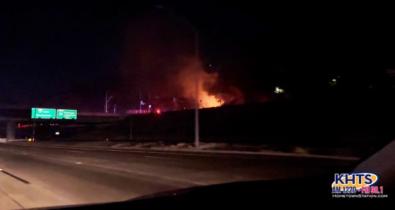 News: Hurst Fire Advances Toward Santa Clarita During Intense Wind ...